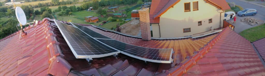 Fotovoltaická elektrárna 4,5 kWp, baterie 7,1 kWh, Zlechov